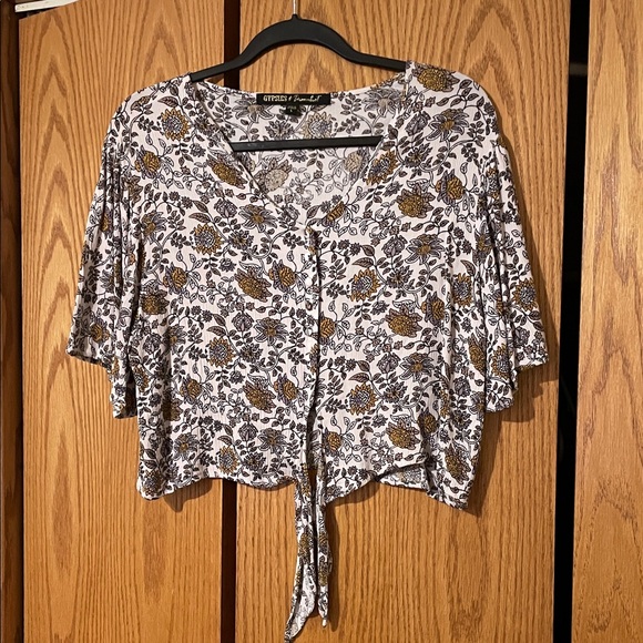 Gypsies & Moondust | Tops | Gypsies Moondust Floral Tiefront Top | Poshmark